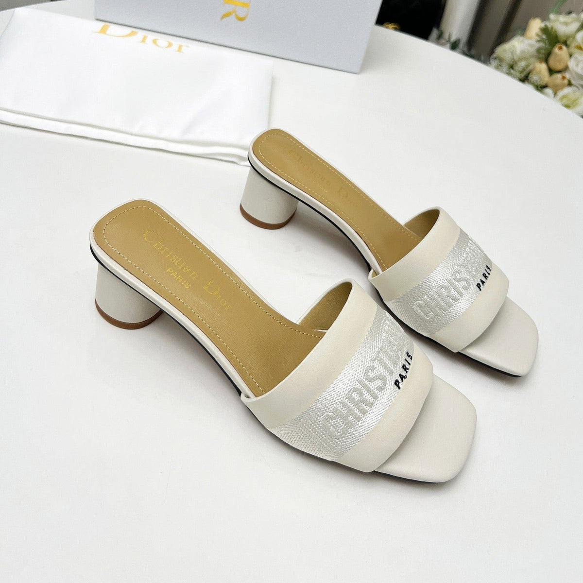 cd dway 45 cream canvas calfskin – Sajaty